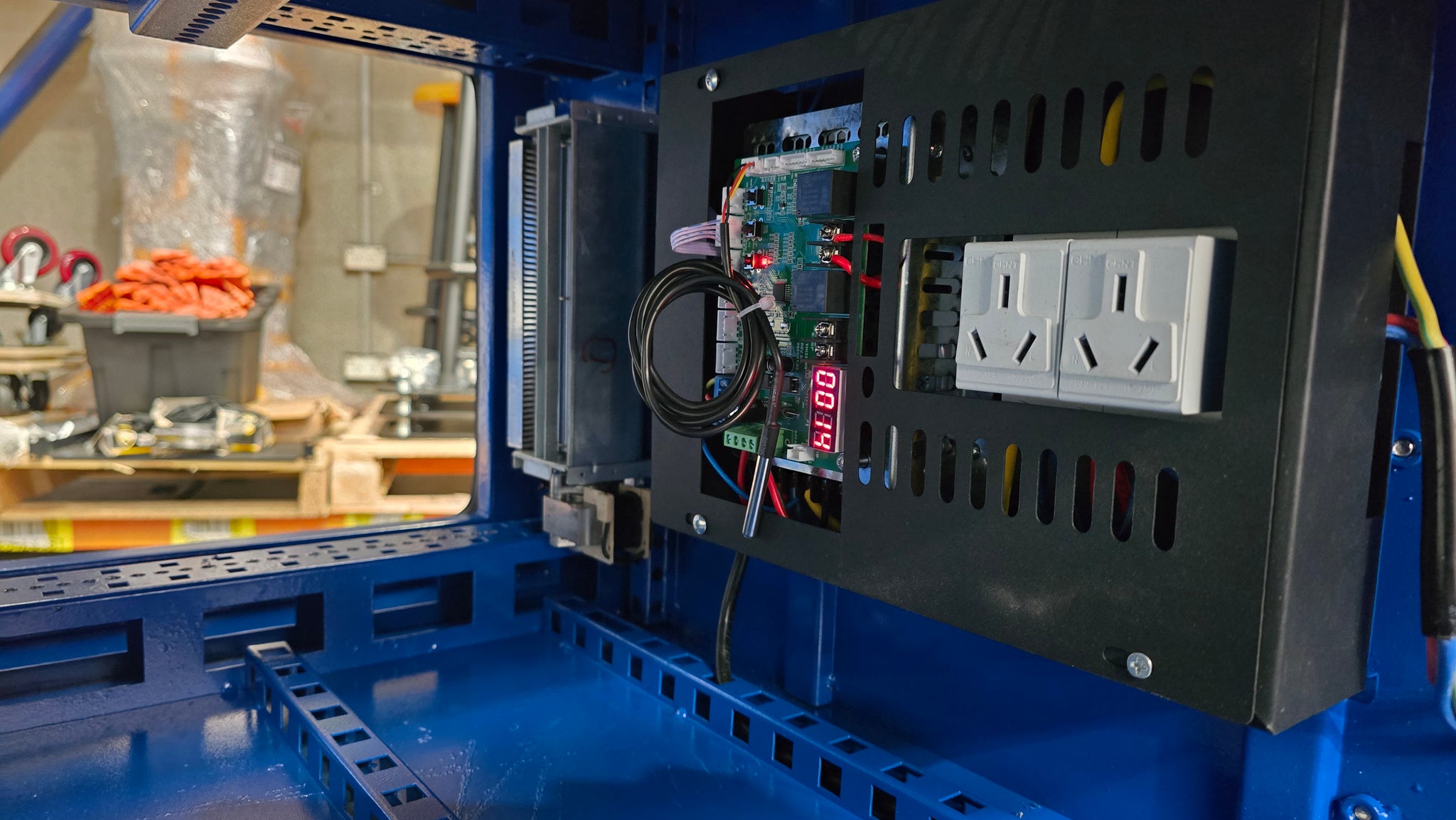 Industrial Grade Projector Enclosure | Octopus TV Enclosures – OCTOPUS ...